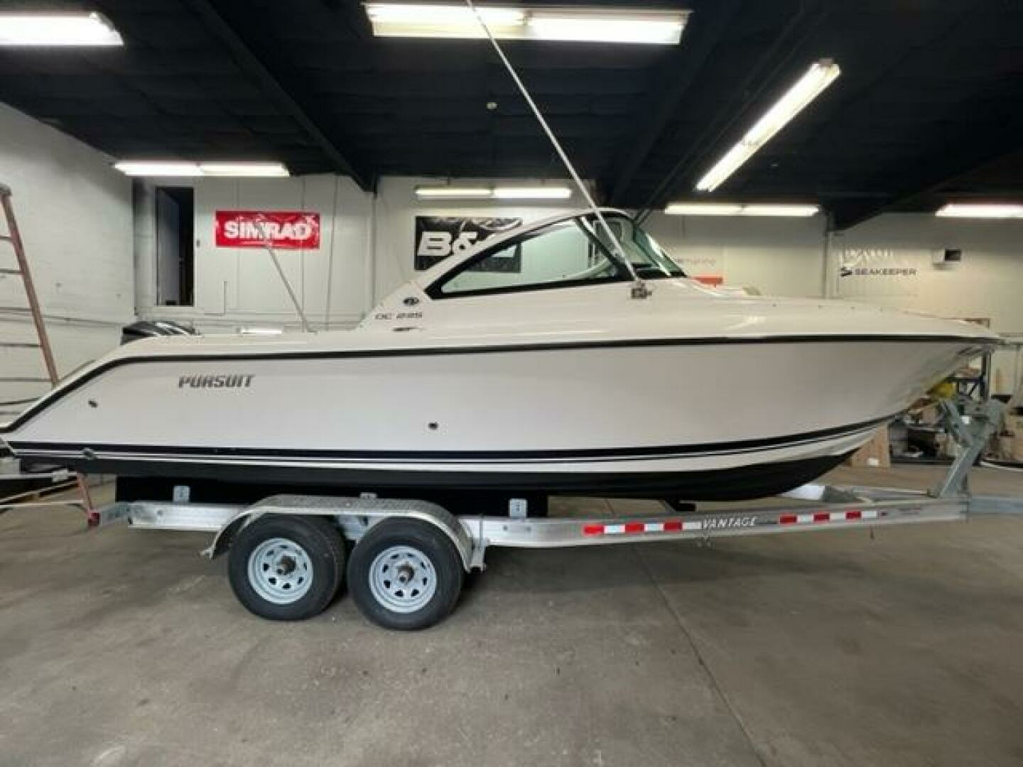 23' Pursuit 2017 235 DC For Sale
