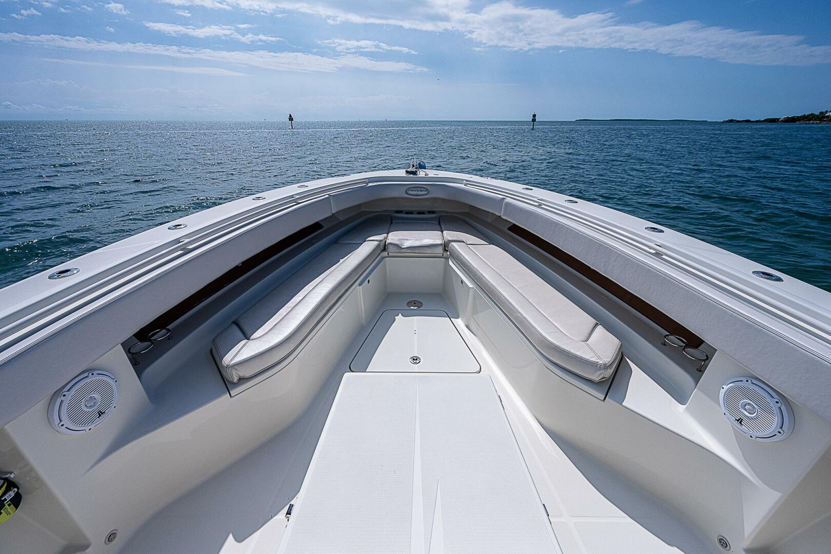 42' Hydra-Sports 4200 for Sale | Center Consoles | 42 Hydra-Sports 2014 ...