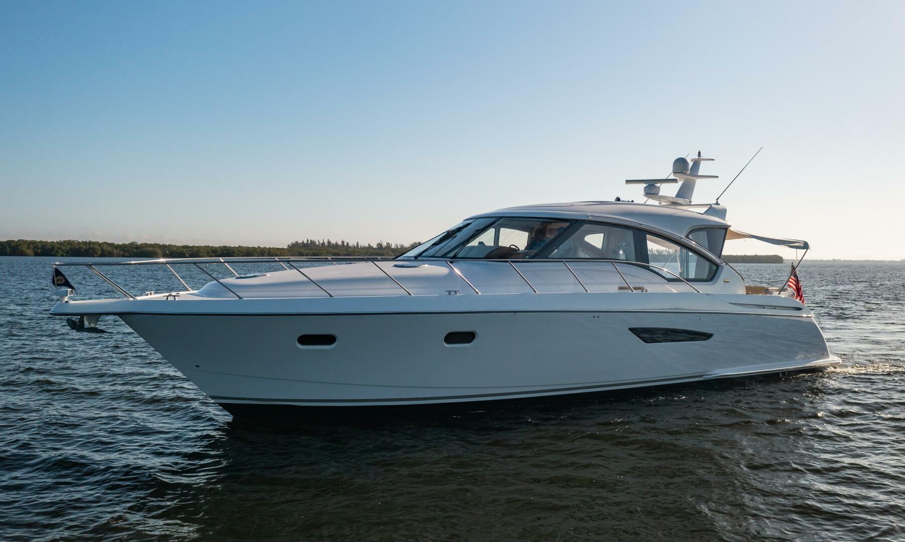 Tiara Yachts 5800 Sovran | InterMarine Boats