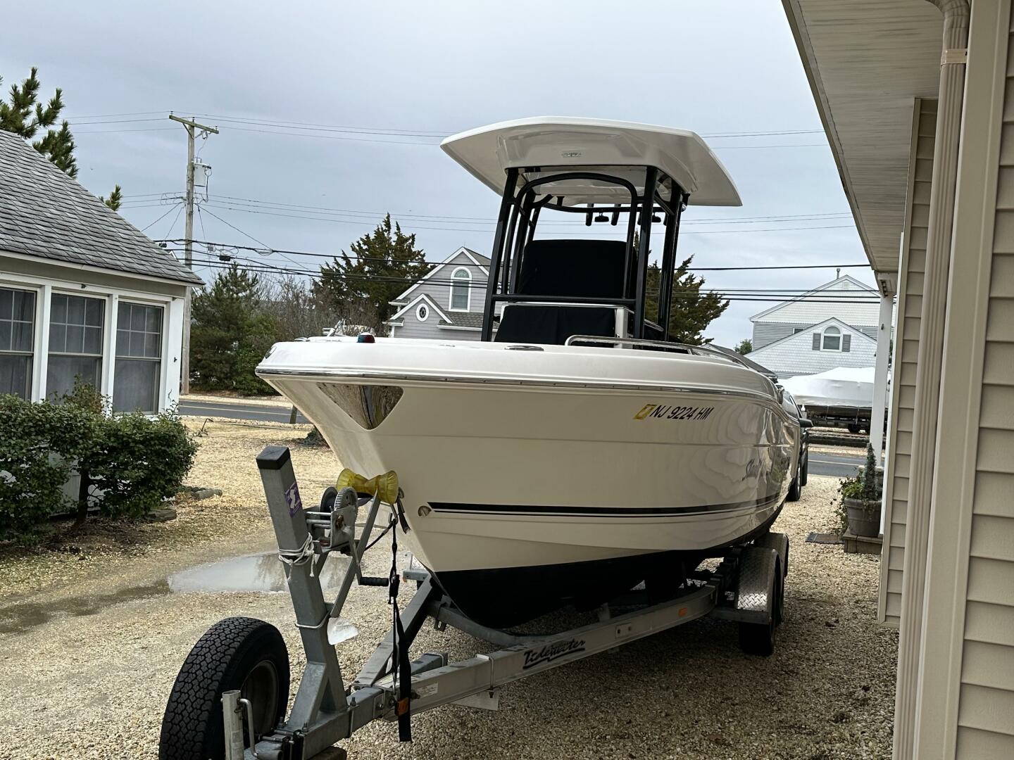 2018 Robalo R222 - Center Console for sale