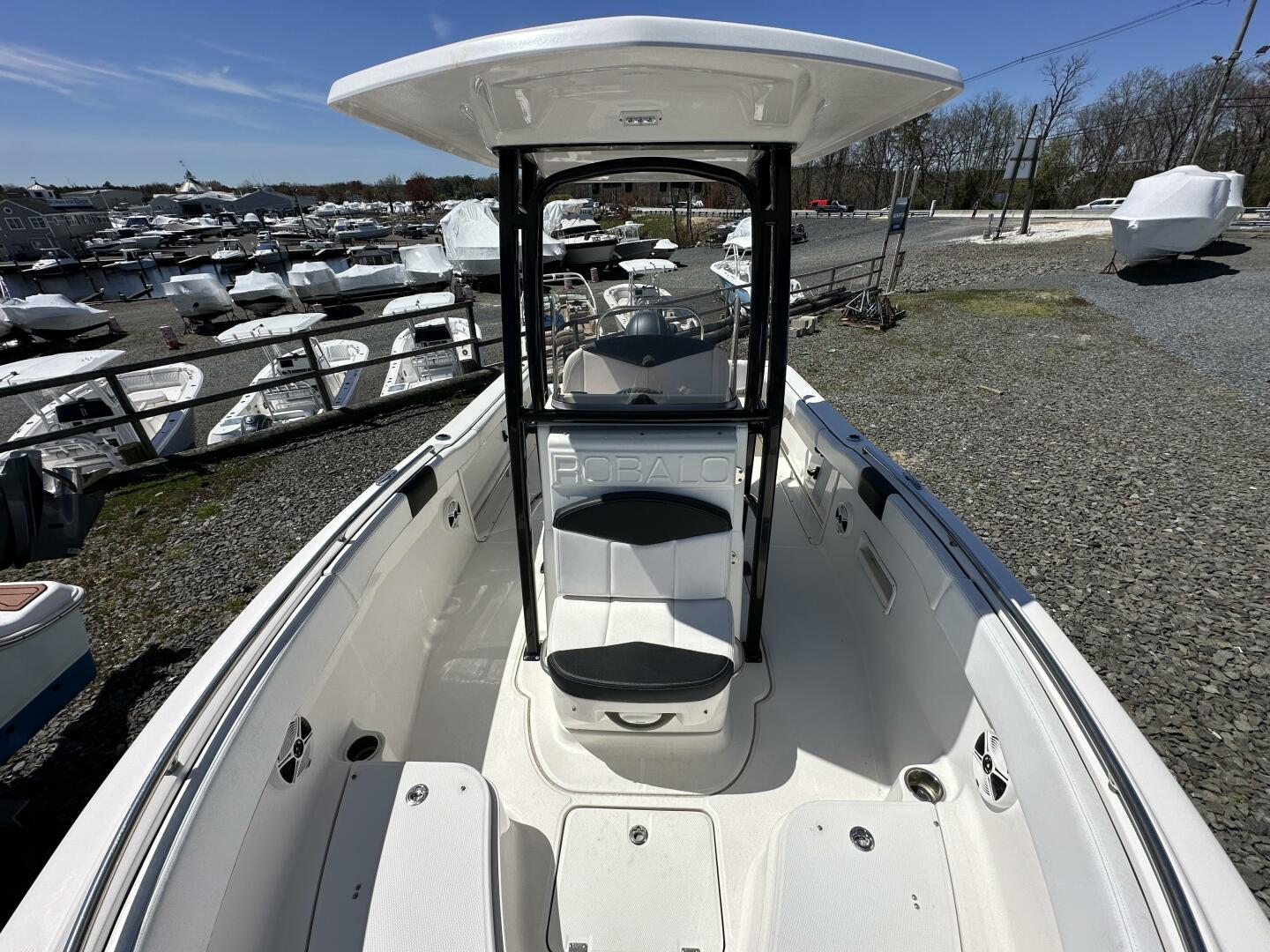 2018 Robalo R222 - Center Console for sale