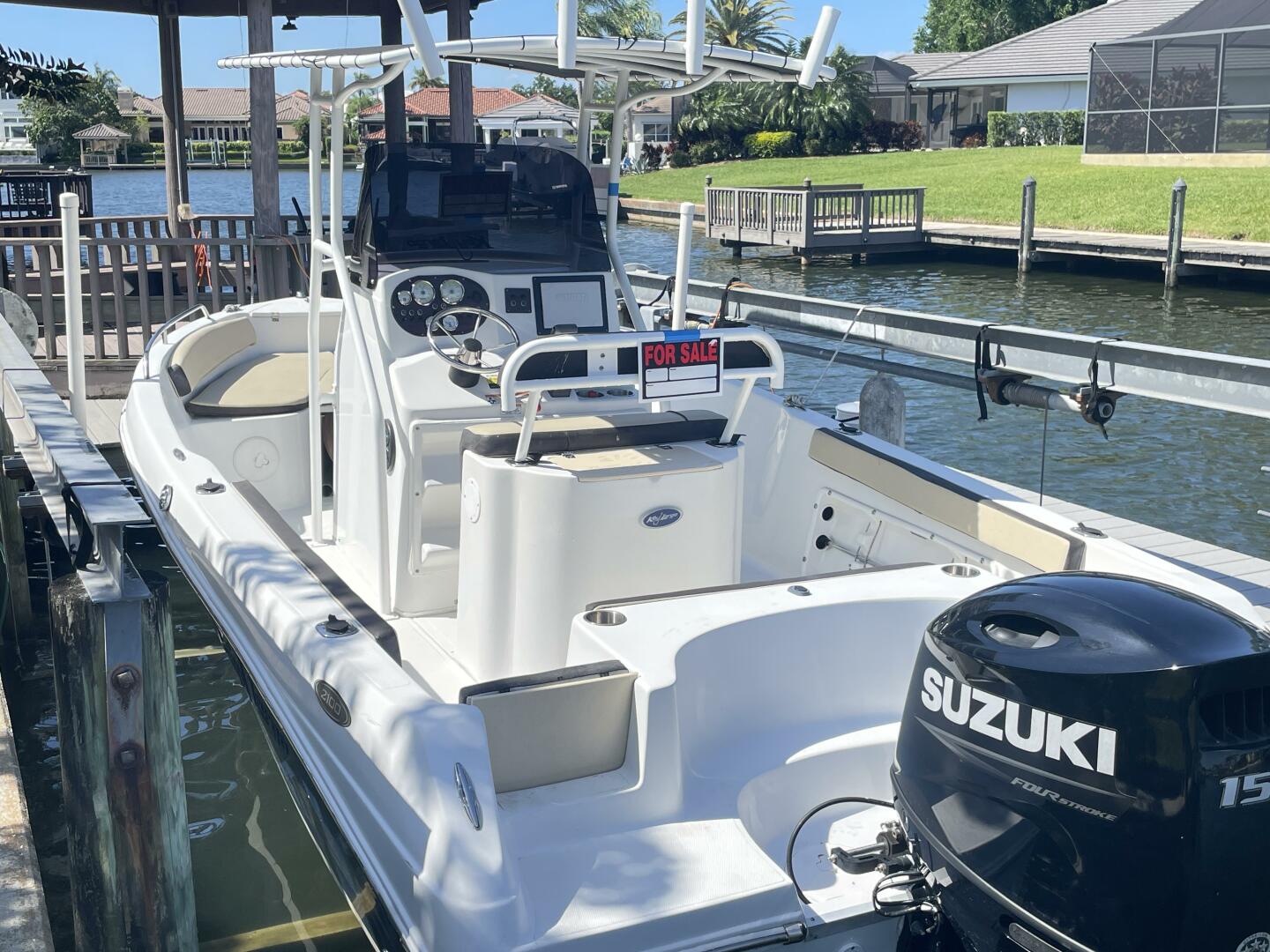 21' 2021 Key Largo 2100 CC | Tampa Yacht Sales