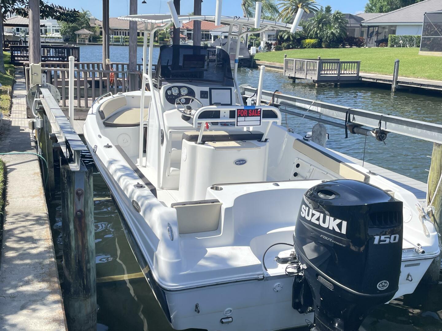 21' 2021 Key Largo 2100 CC | Tampa Yacht Sales