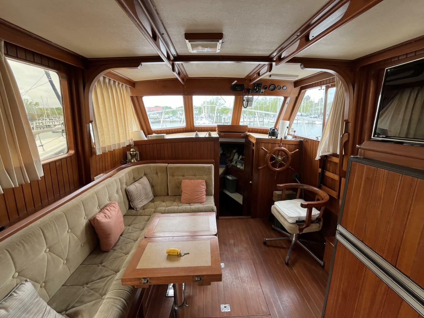 Miss Heidi 36ft 1984 Monk Yacht For Sale Integrity Yacht Sales