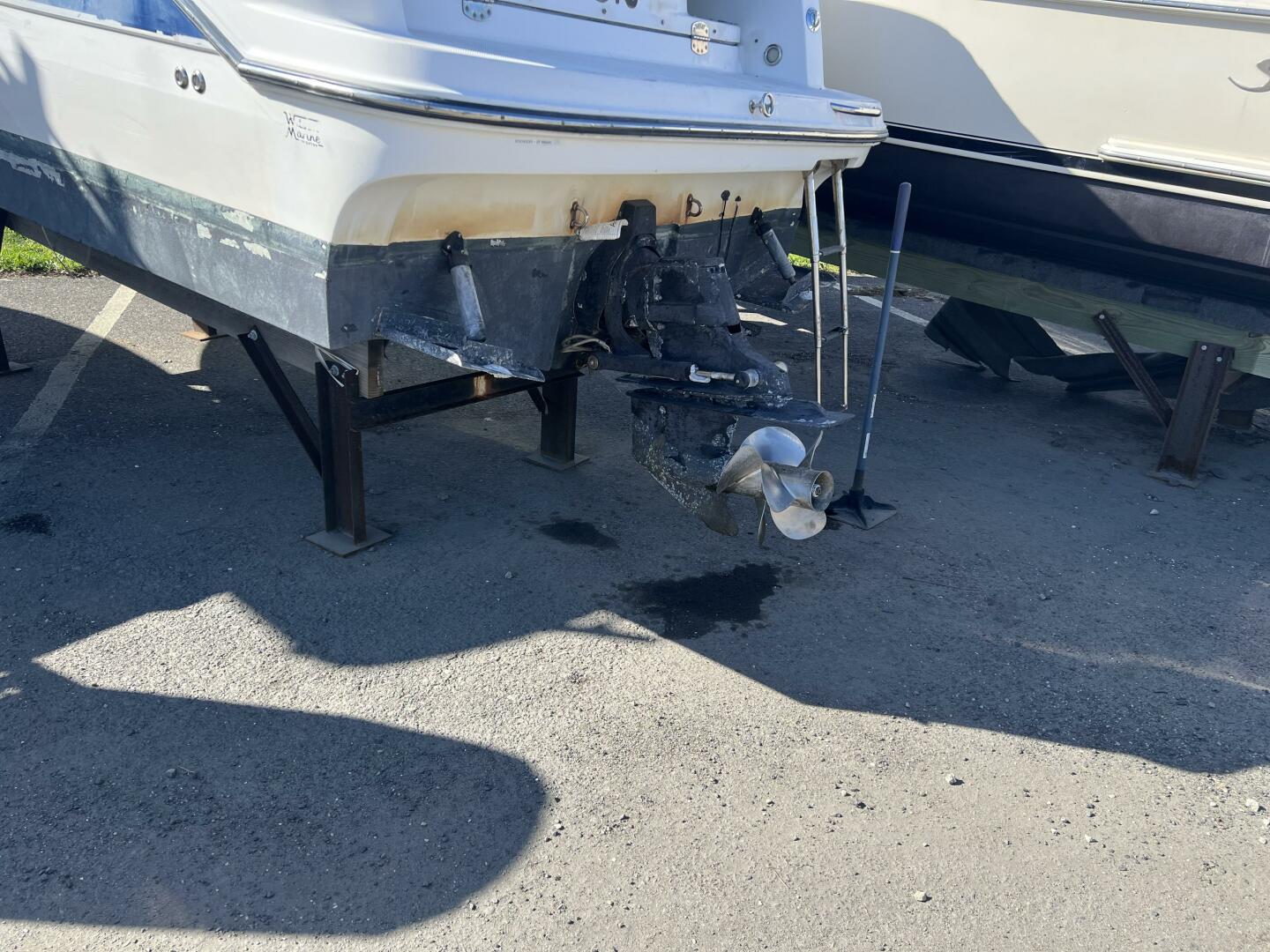 24' Maxum 2400 SE for Sale | Motor Yachts | Optical Illusion 2813376 ...