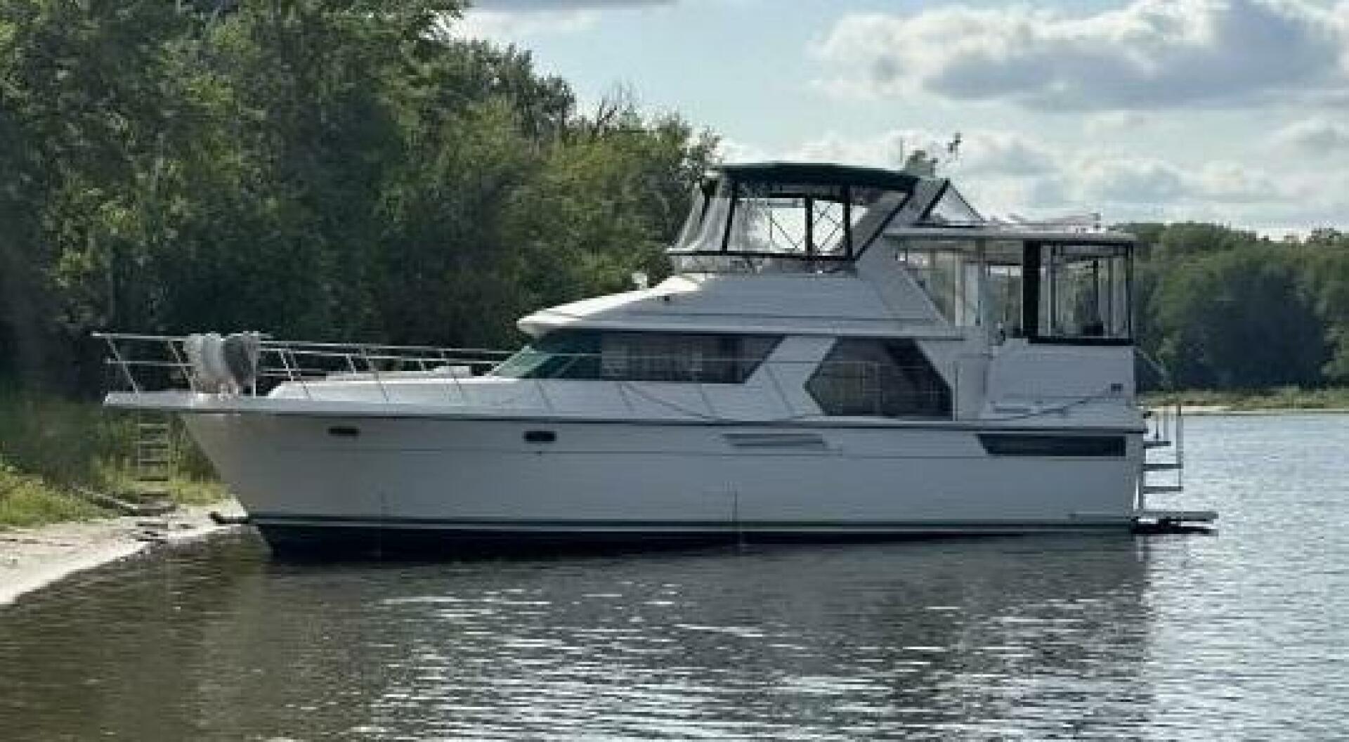 44' Carver for Sale | Aft Cabin | BUCCANEER 2814275 | Curtis Stokes ...