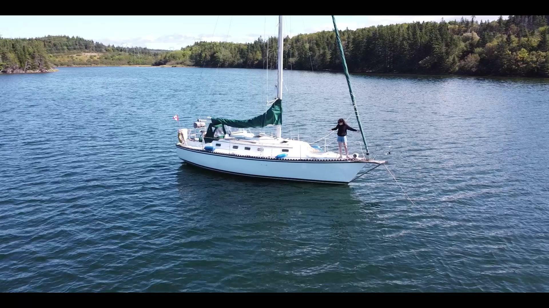 Mi Ostra 1985 Caliber 33 for sale in Nova Scotia by Brewer Yacht Sales