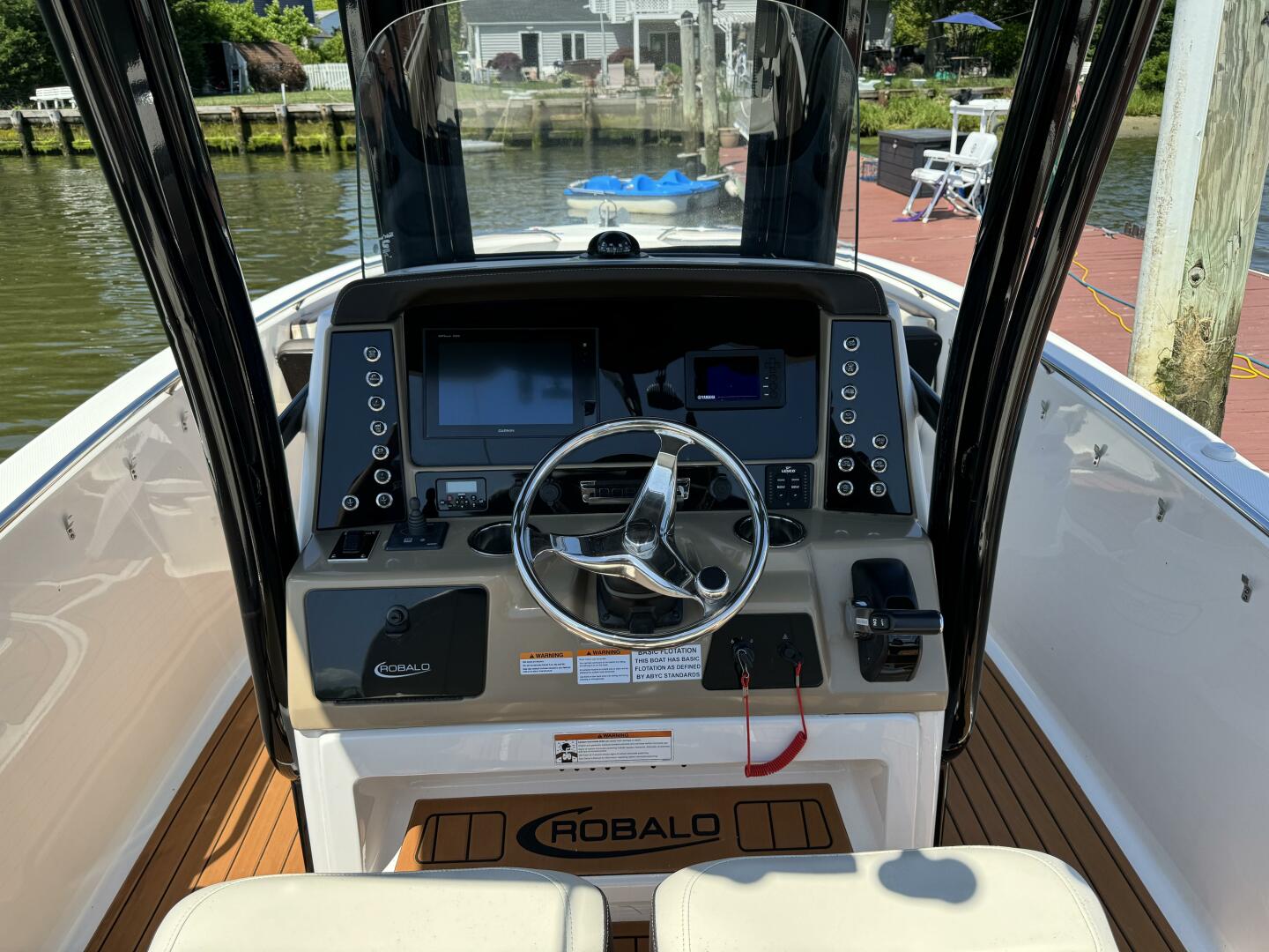 2018 Robalo R242 Explorer for sale