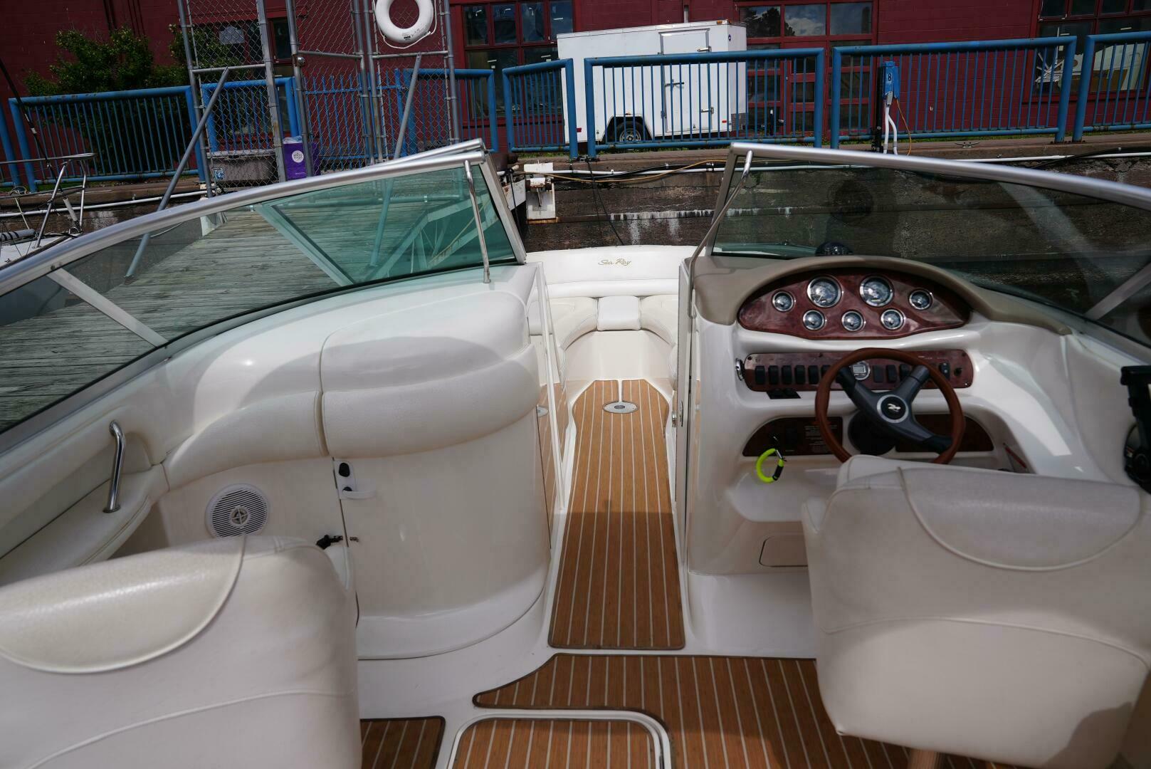 2000 Sea Ray 280 Bow Rider : Barkers Island Marina