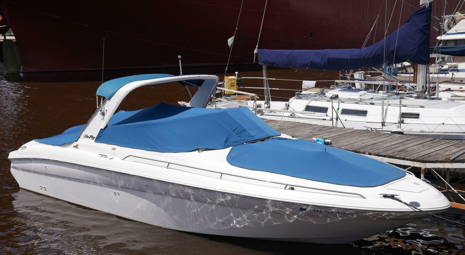 2000 Sea Ray 280 Bow Rider : Barkers Island Marina