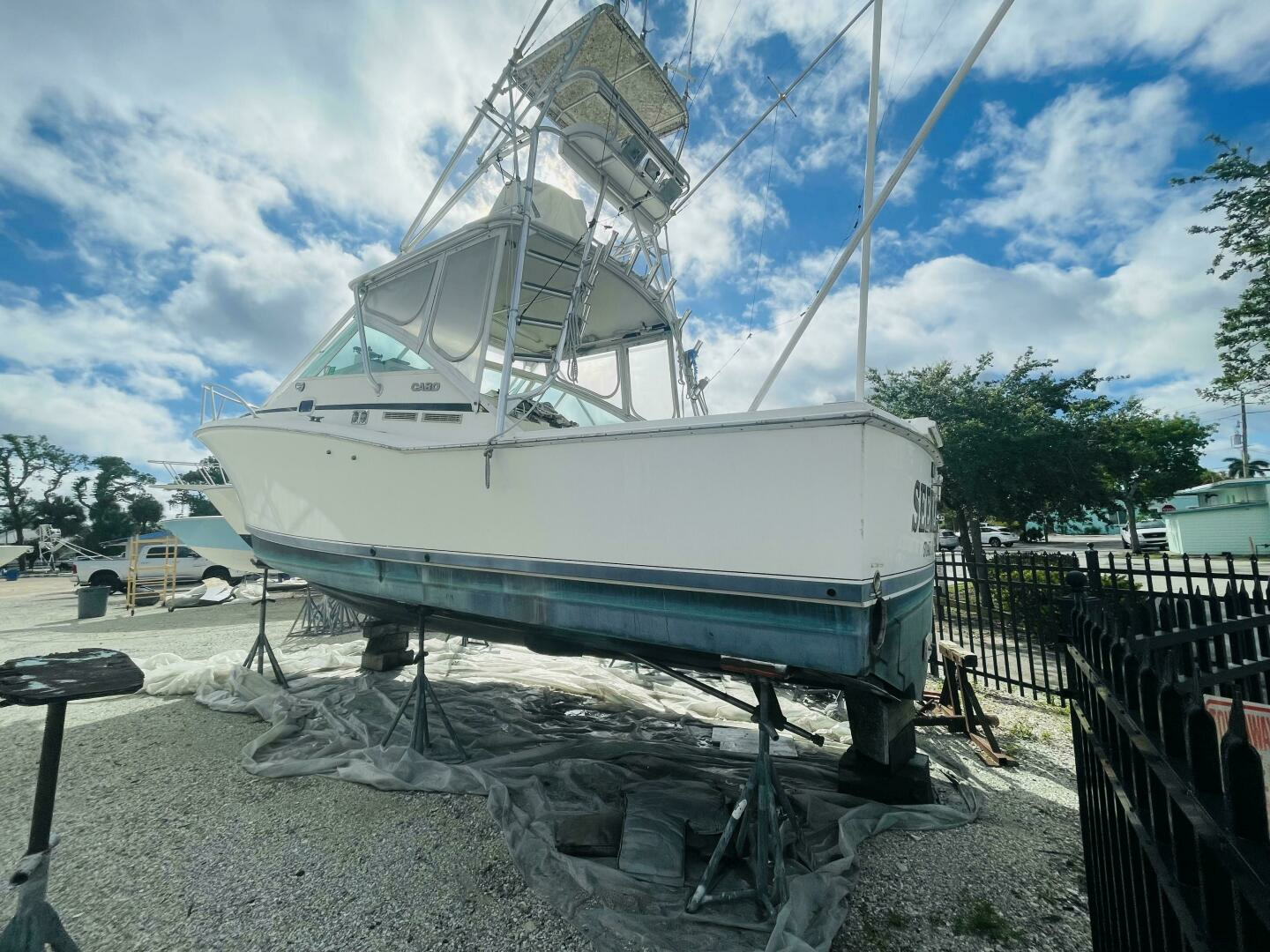 31' Cabo 1998 31 Express with Tower "Seeker" For Sale