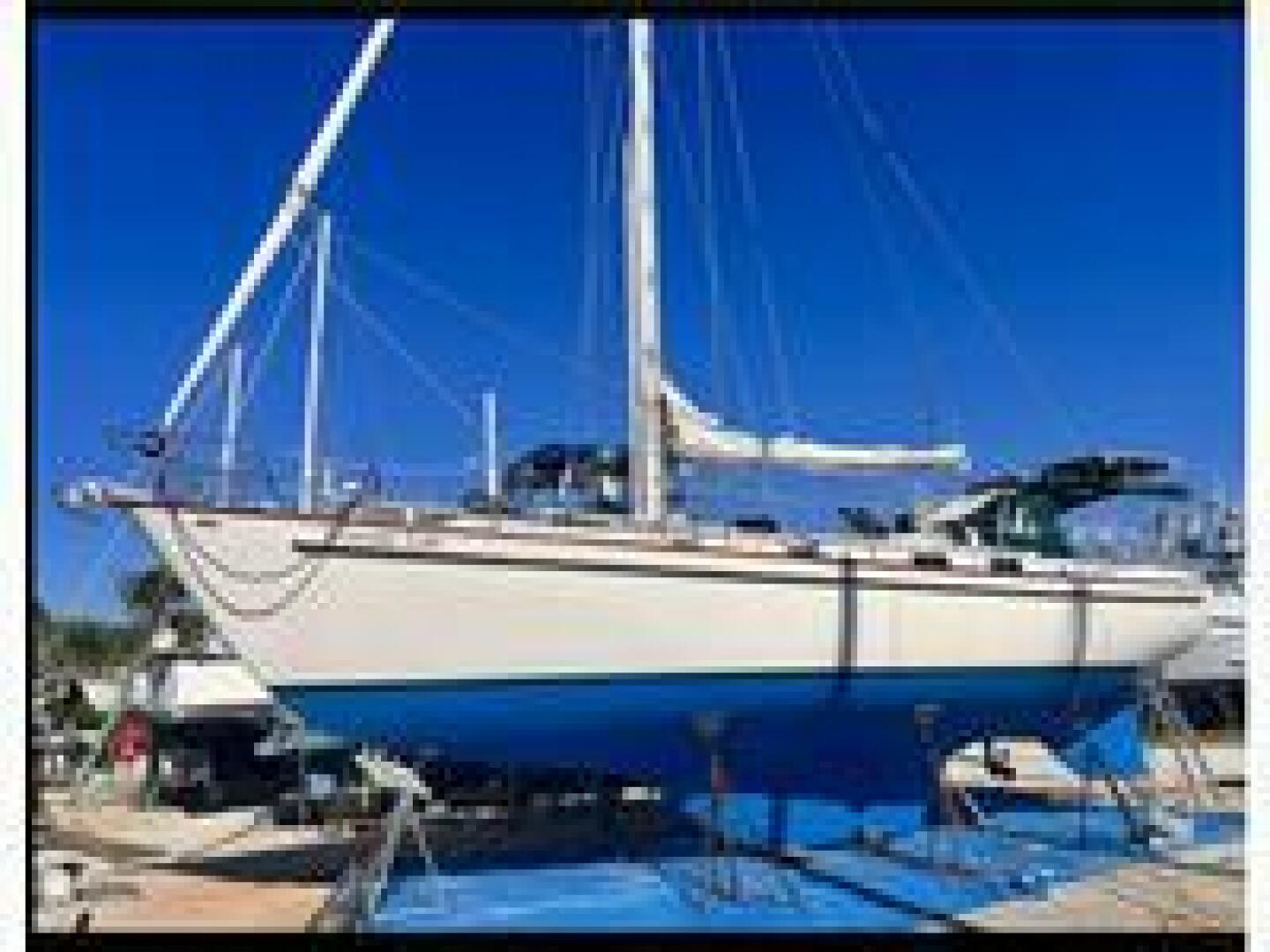 1979 Pearson 424 42' Yacht For Sale | Seattle Yachts