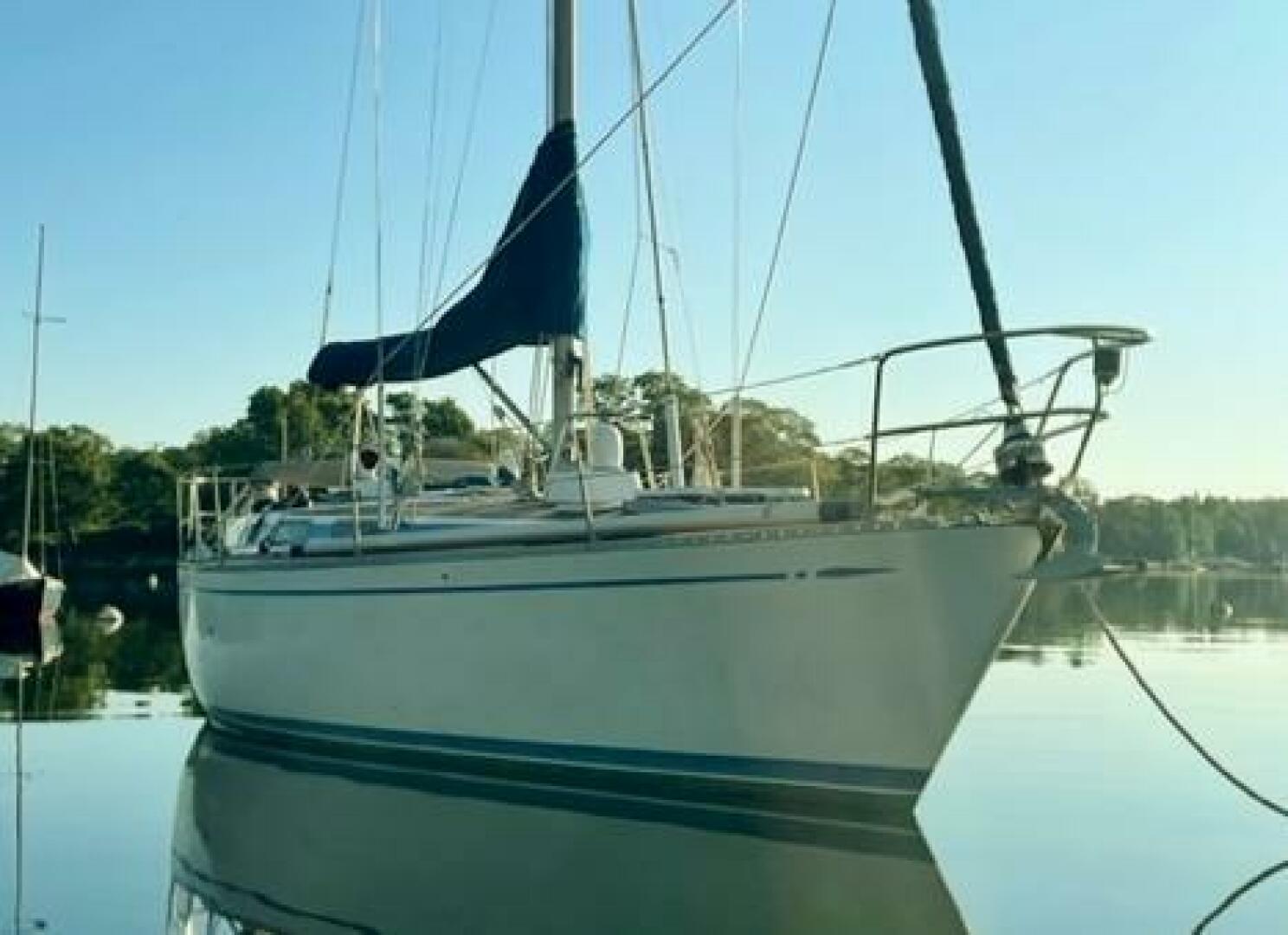 1999 Custom 30 Novi Hardtop Cruiser - Odysseys Marine & Yachts