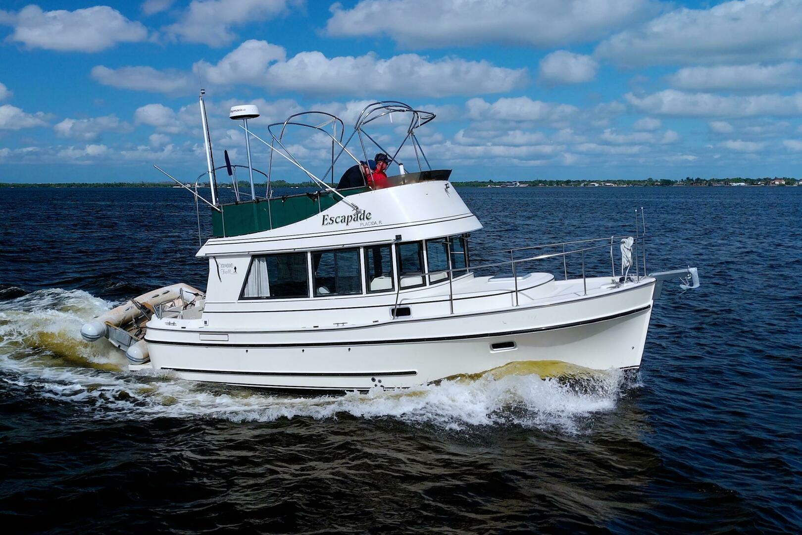 2004 Camano 31 Troll Escapade