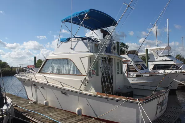 Strike 1972 Pacemaker Sport Fisherman 36 ft Sport Fishing for sale