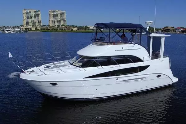 Liquid Asset 2005 Meridian 368 Motoryacht 36 ft Aft Cabin for sale