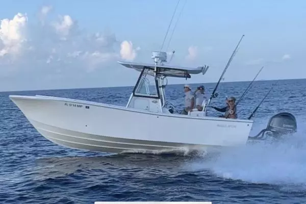 2004 Regulator 26FS 26 ft Center Consoles for sale