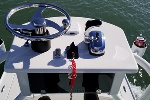 25' 2019 Catalyst 260 Catamaran | Tampa Yacht Sales